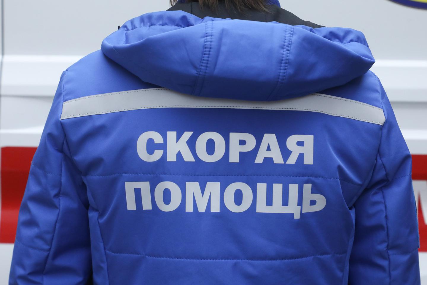 Мужчина изнасиловал и ранил ножом администратора салона красоты в